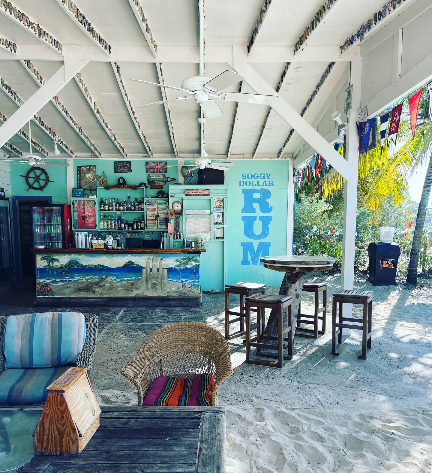 5 Reasons You Should Visit The Soggy Dollar Bar In Jost Van Dyke Lois